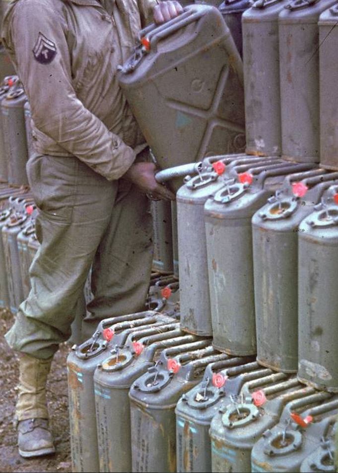 U.S. WWII Normandy Gas Can Restoration - w/ pics - G503 Military ...