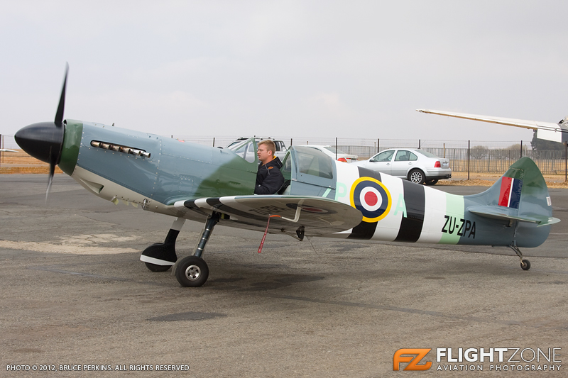 Supermarine Spitfire MK26 ZU-ZPA Rand Airport FAGM - The G503 Album