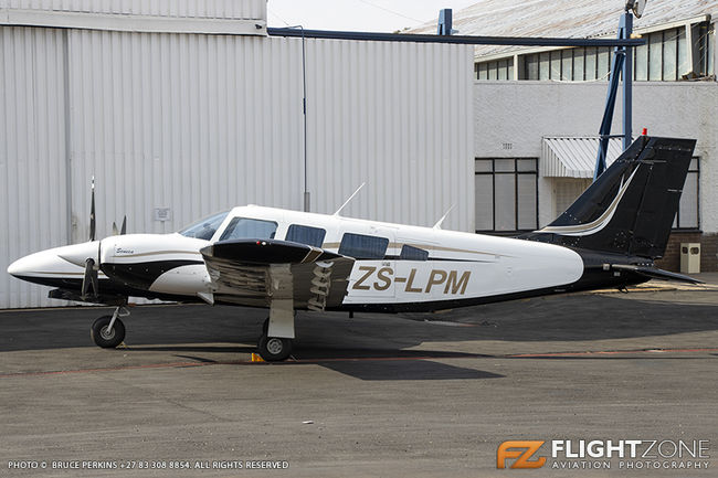 Piper PA-34 Seneca ZS-LPM Rand Airport FAGM - The G503 Album